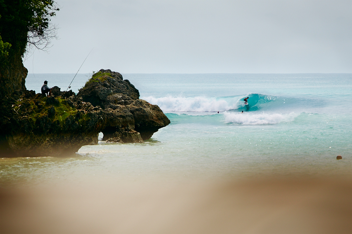 Surfing Bali, Padang Padang, Uluwatu | Kamafari Surfcamps
